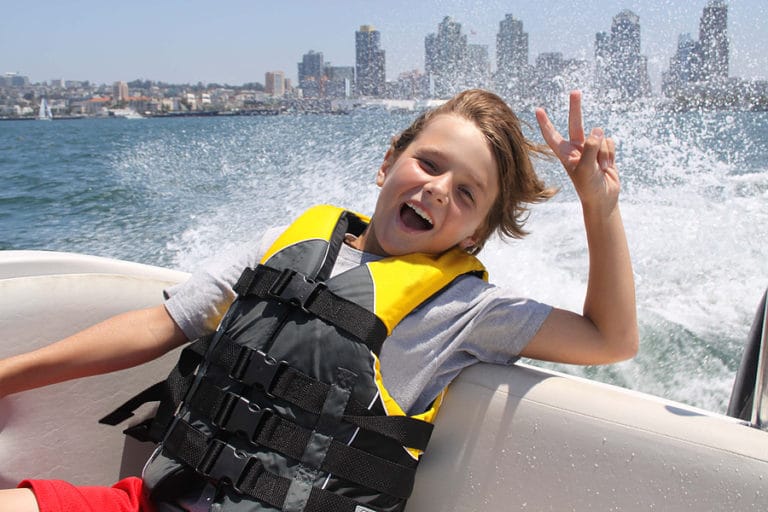 3 Reasons Families Love Pontoon Boats | Beach Water Sports